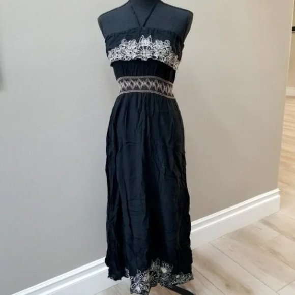 American Rag | Dresses | American Rag Black White Floral Embroidered ...